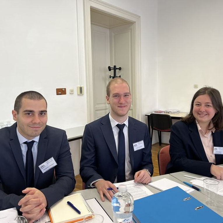 სამართლის სკოლის გუნდი მონაწილეობა მიიღო CEEMC-ში